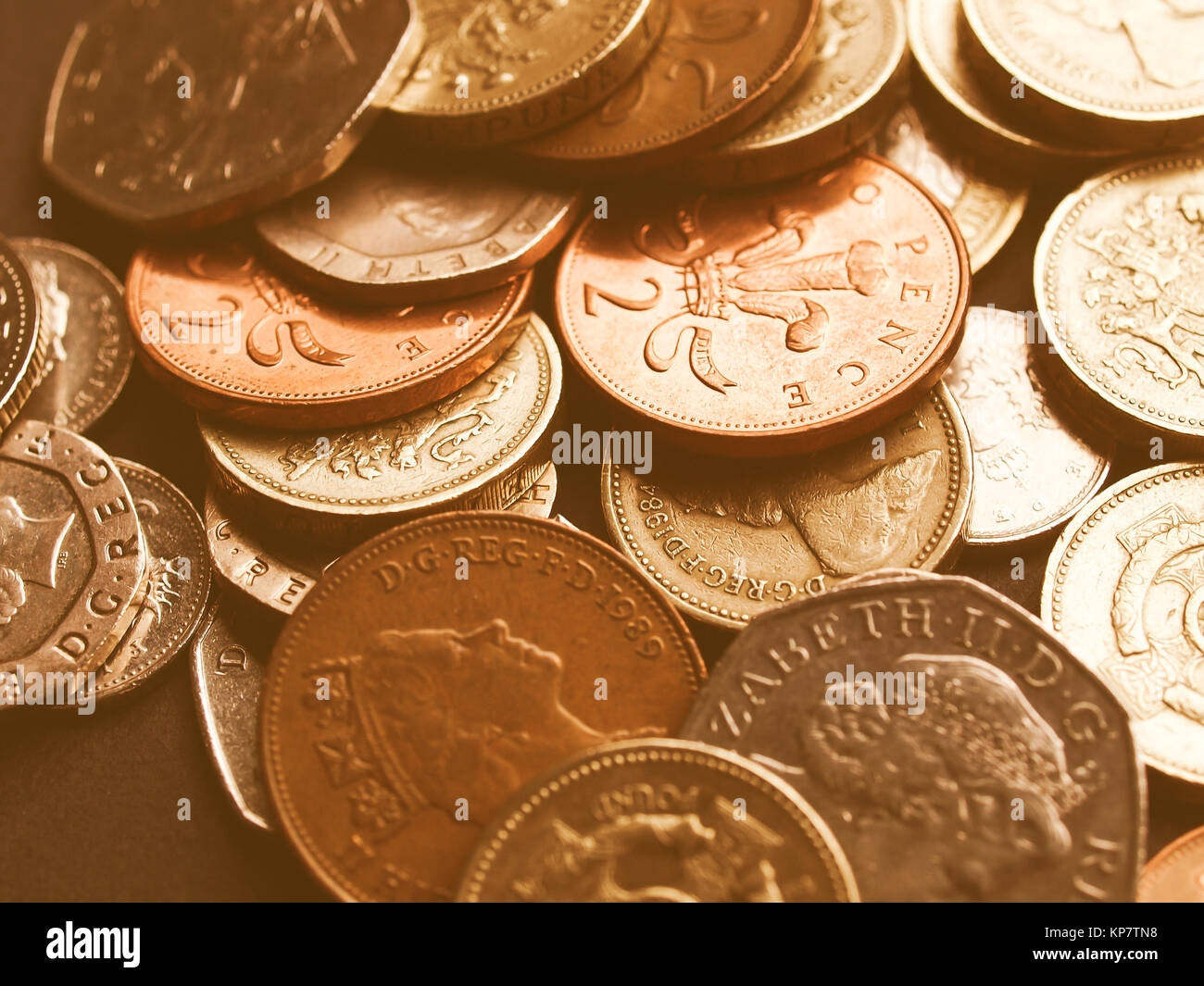 Rich and pay deal and uk hi-res stock photography and images - Alamy