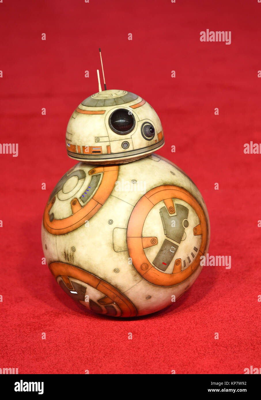 Bb 8 star wars hi-res stock photography and images - Alamy