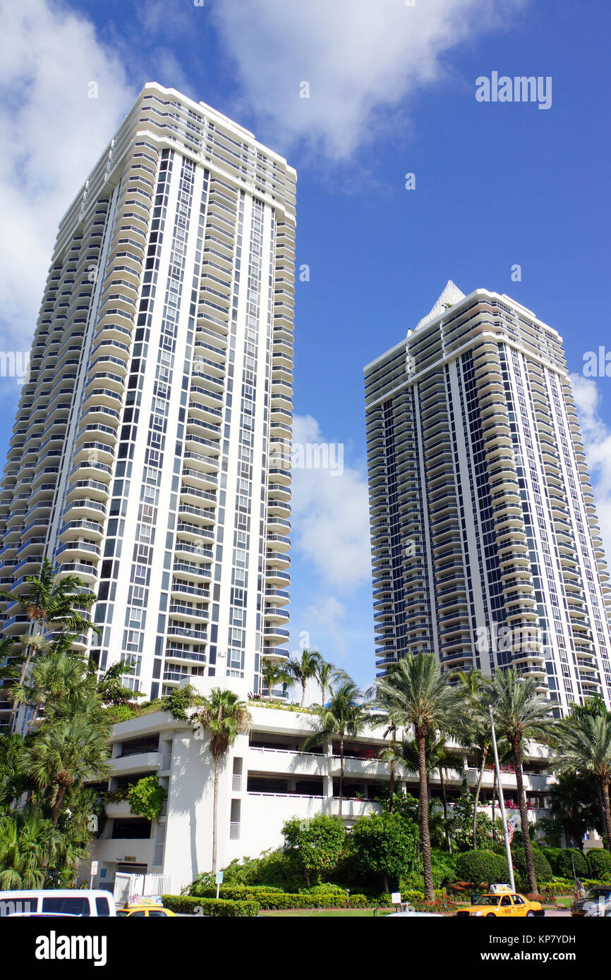 Miami moderne hi-res stock photography and images - Alamy