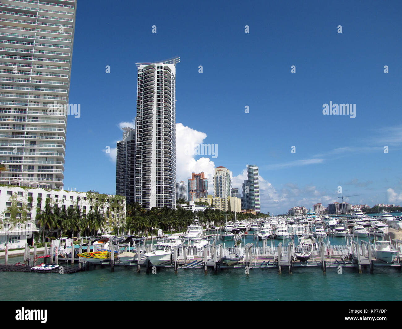 Miami moderne hi-res stock photography and images - Alamy