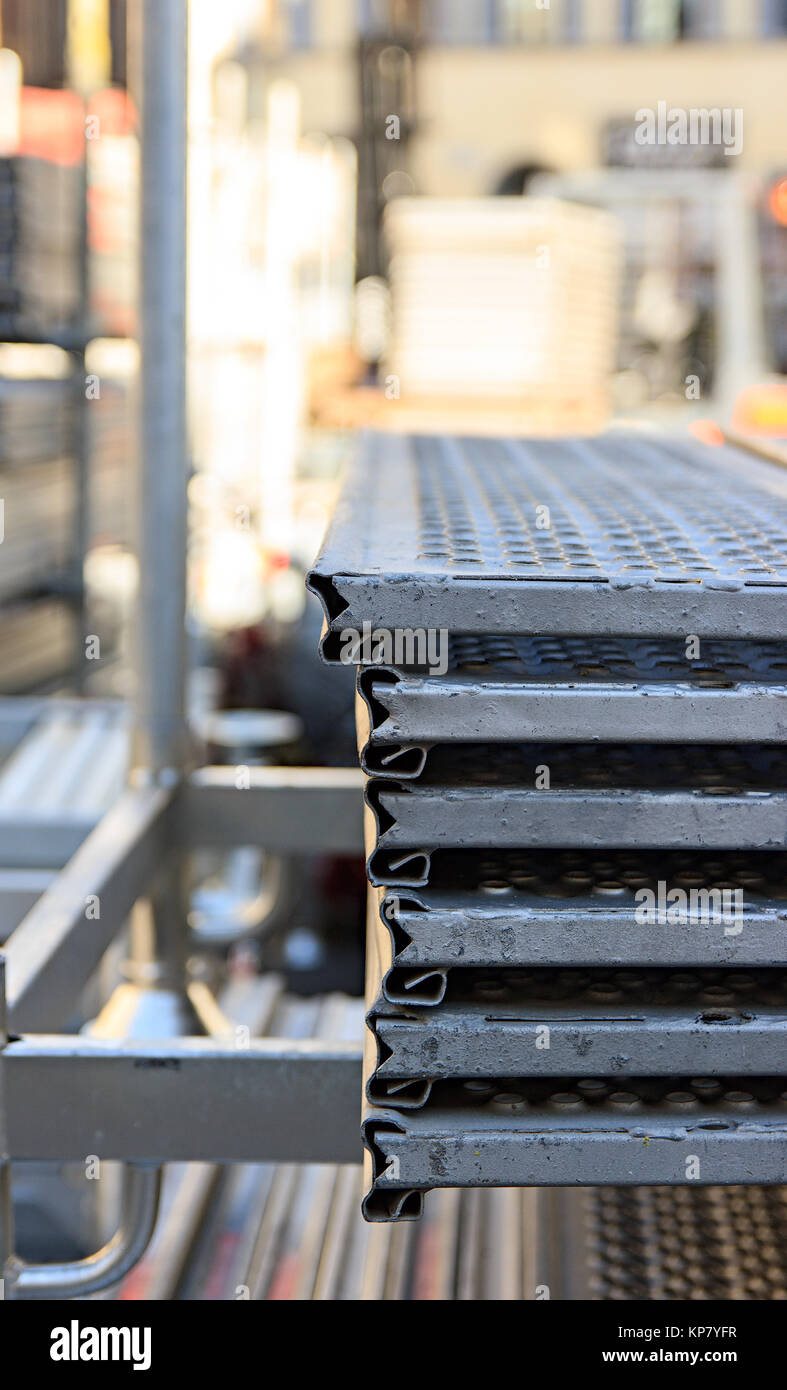 Tube and clamp scaffold hi-res stock photography and images - Alamy