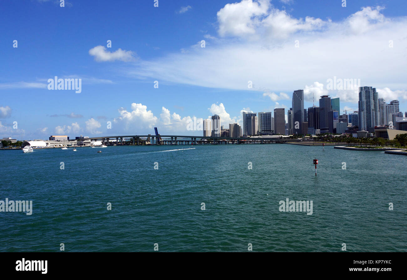 Biscayne Bay zwischen Miami und Miami Beach, Florida, USA Stock Photo ...