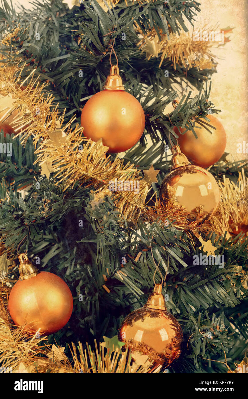 yellow decorated christmas tree Stock Photo - Alamy