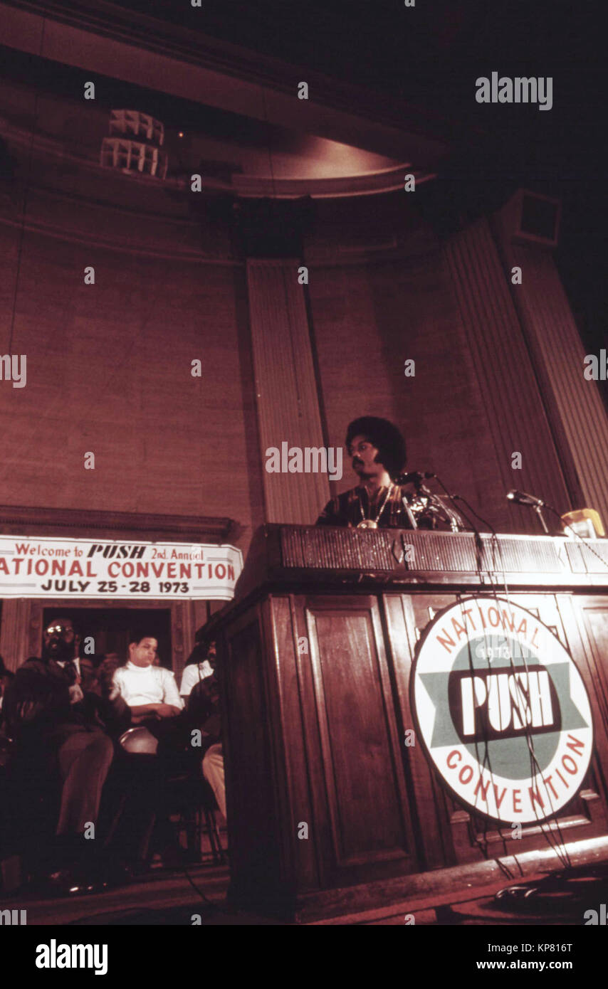 Push organization hi-res stock photography and images - Alamy