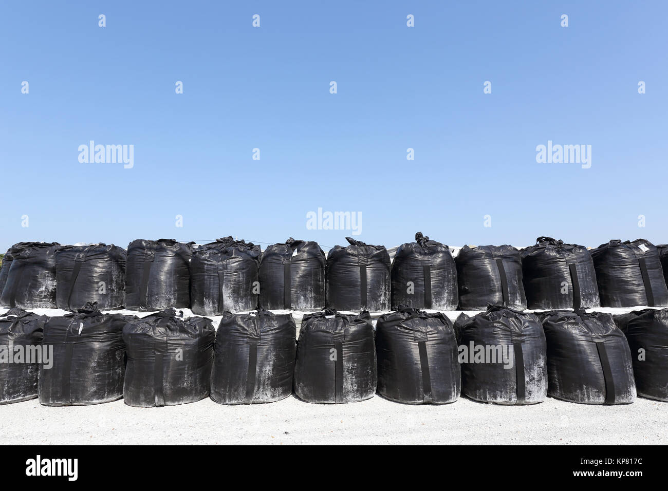 Dam stack pile hi-res stock photography and images - Alamy