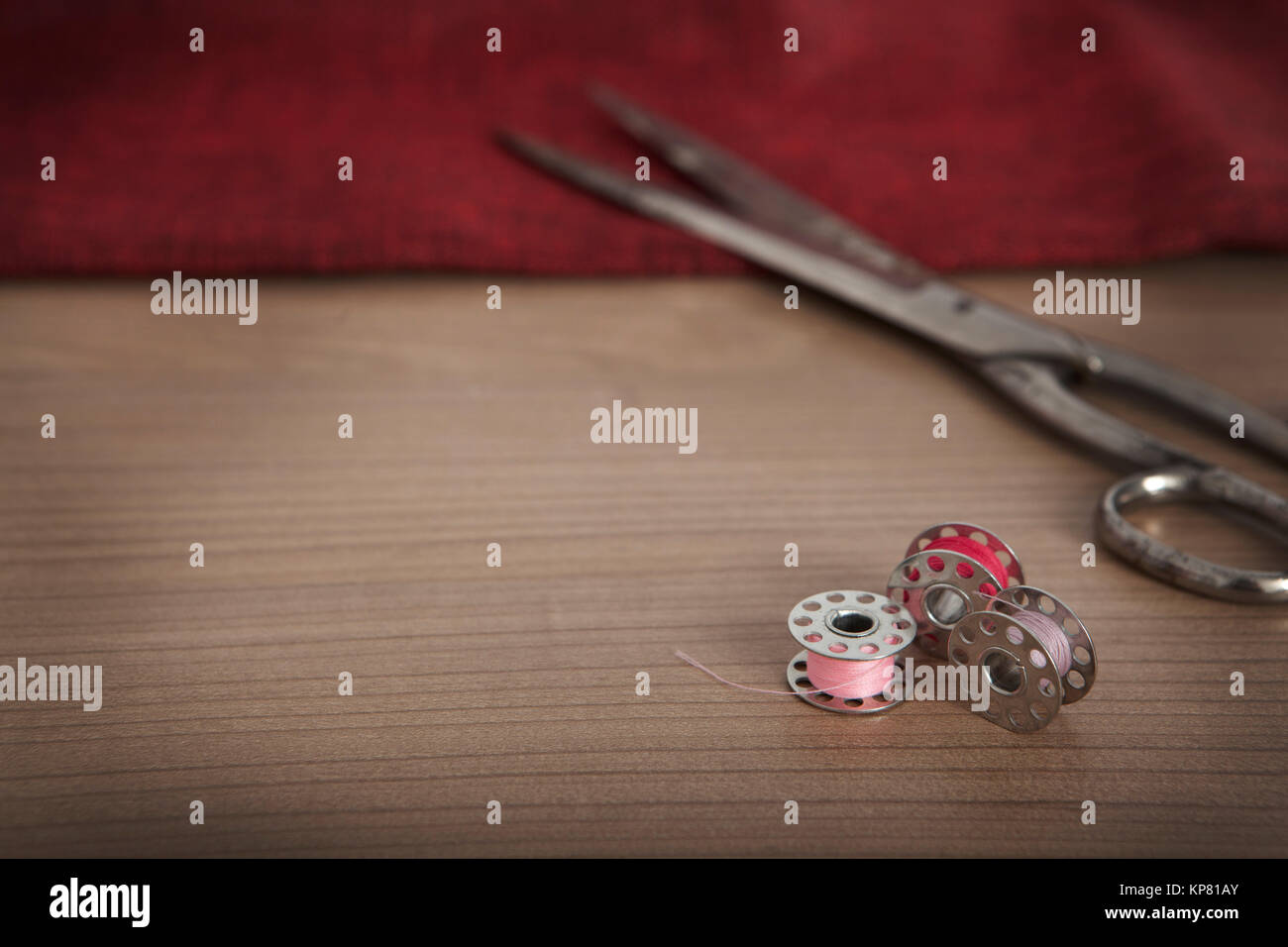 tailor red fabric Stock Photo - Alamy