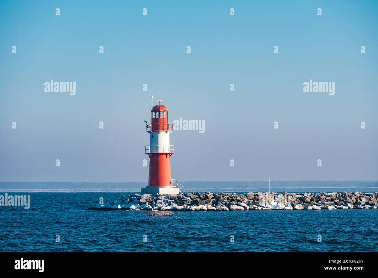 Die Mole in Warnemünde im Winter Stock Photo - Alamy