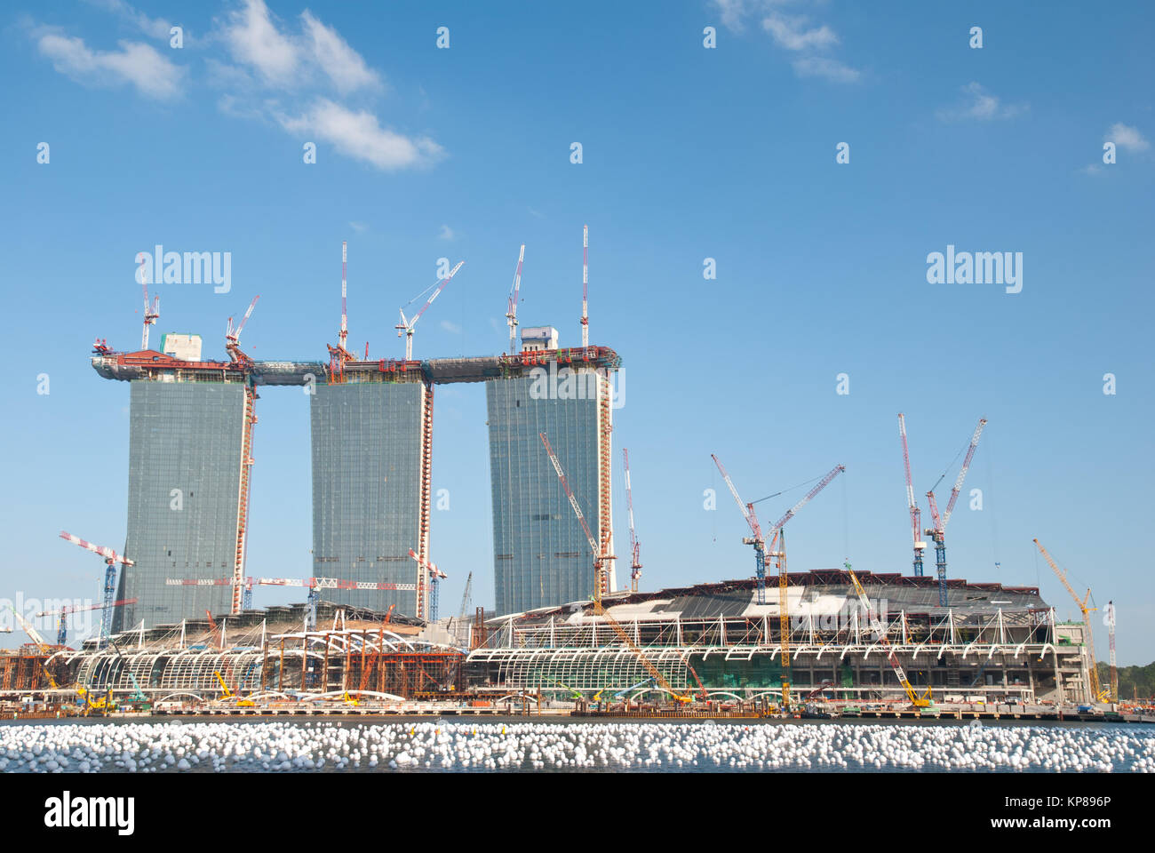SINGAPORE - DECEMBER 11: Marina Bay Sands resort finishing construction ...