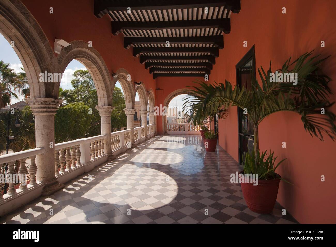 Merida mexico palacio municipal hi-res stock photography and images - Alamy