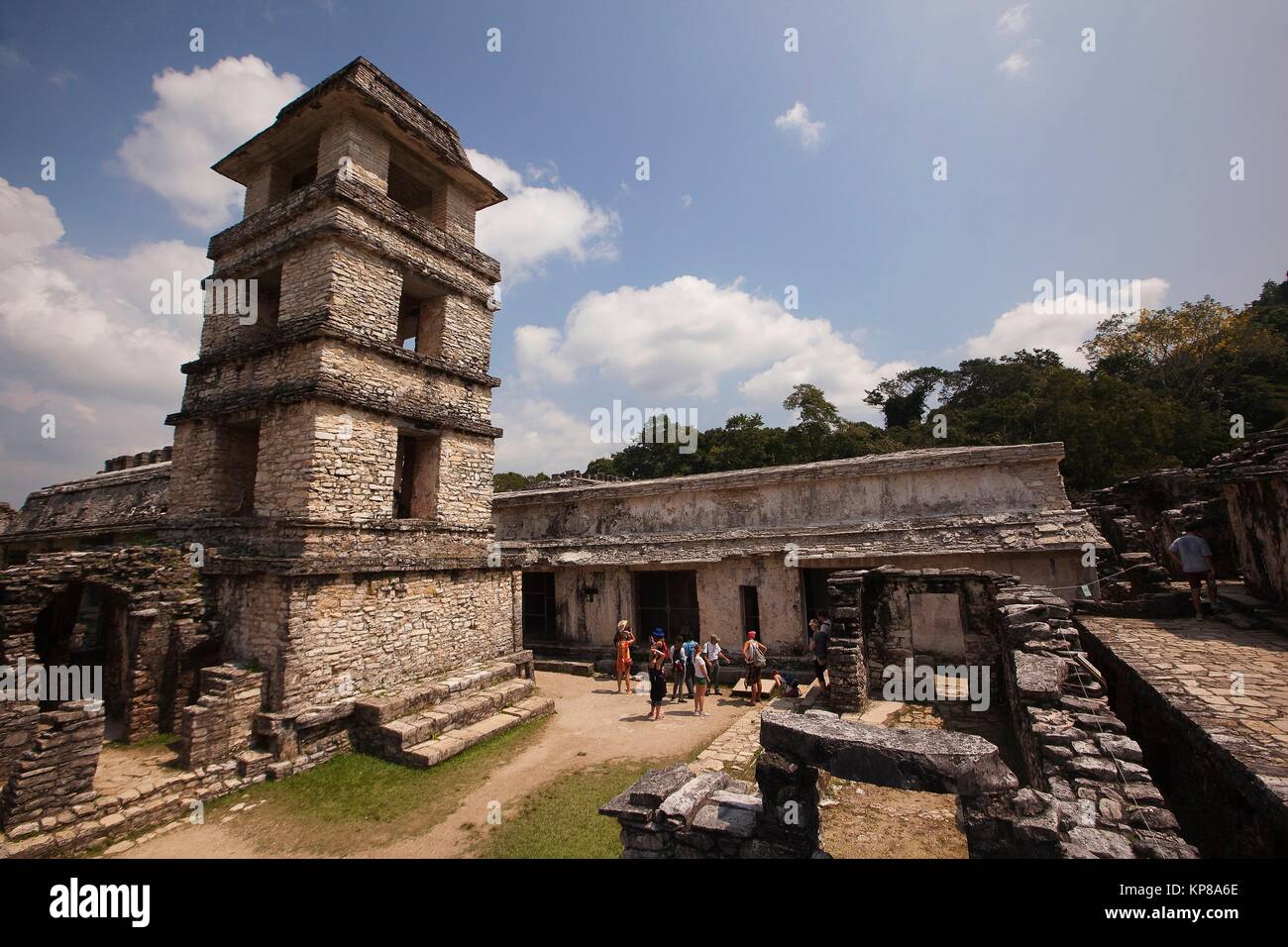 Palenque palace mexico hi-res stock photography and images - Alamy