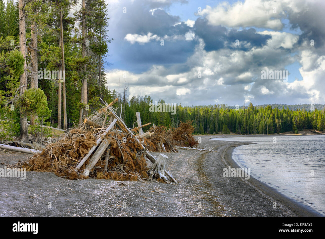 Yellowstone lake hi-res stock photography and images - Alamy