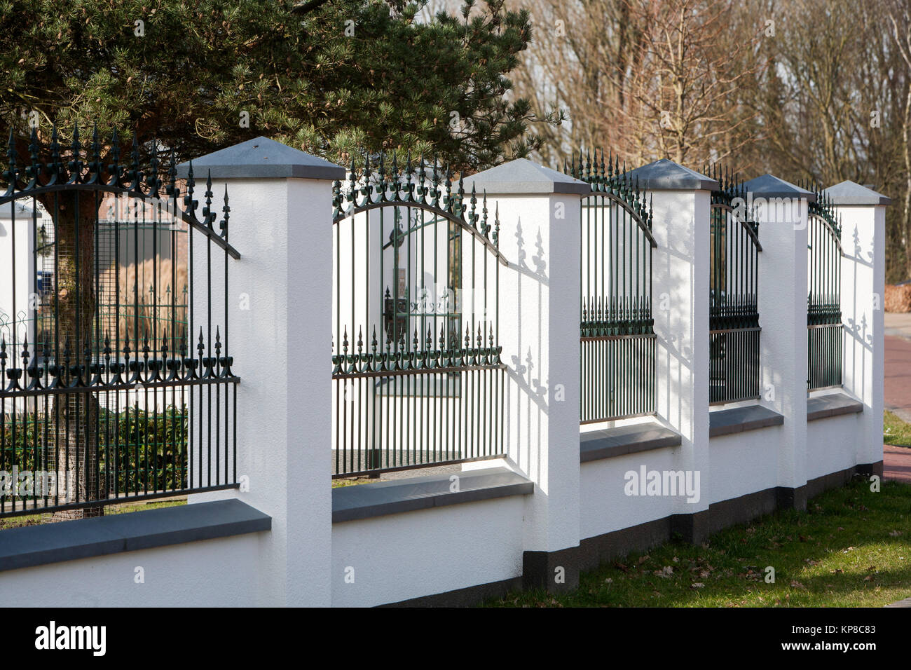 New classic fence Stock Photo - Alamy