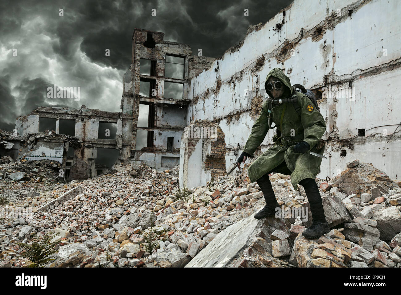 Nuclear apocalypse survivor hi-res stock photography and images - Alamy