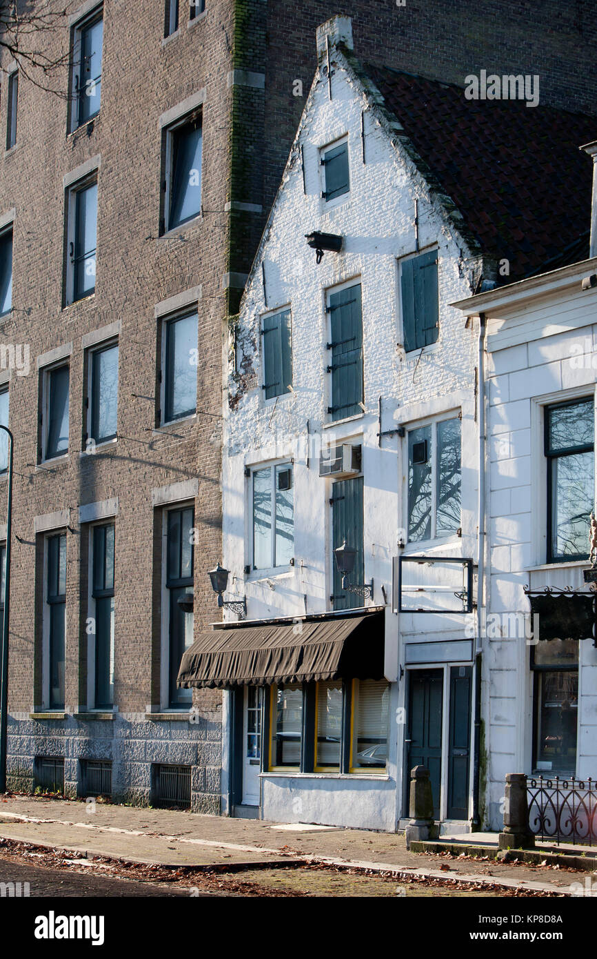 Abandoned old inn bar hi-res stock photography and images - Alamy