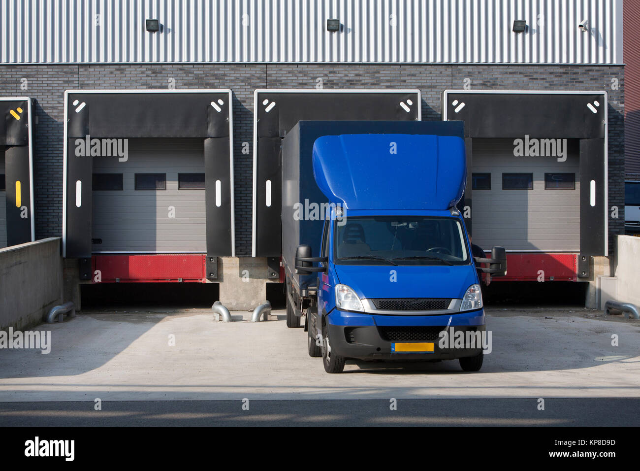 Warehouse loading dock Stock Photo - Alamy