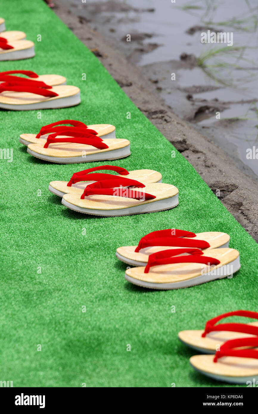 Traditional japanese sandals Zori Stock Photo - Alamy