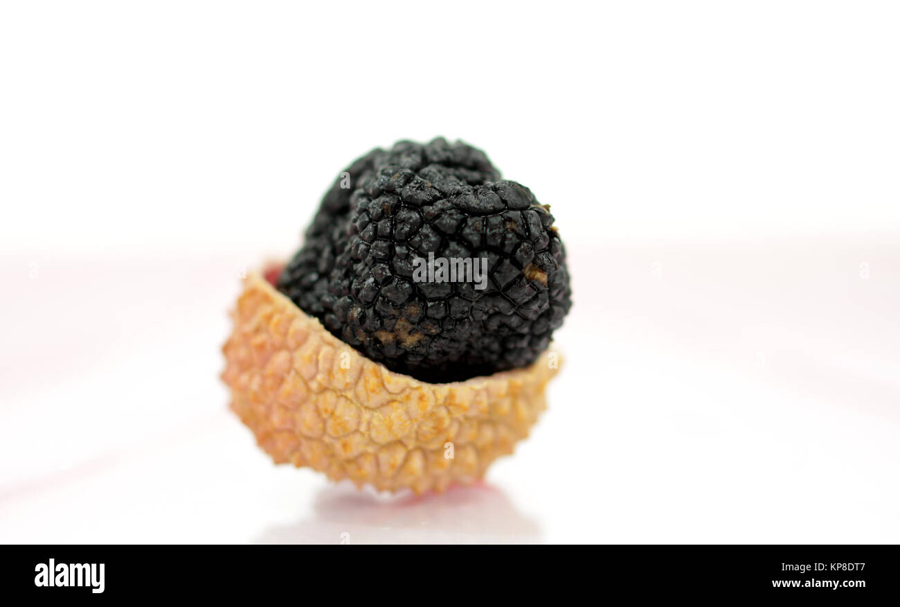 Real truffles hi-res stock photography and images - Alamy