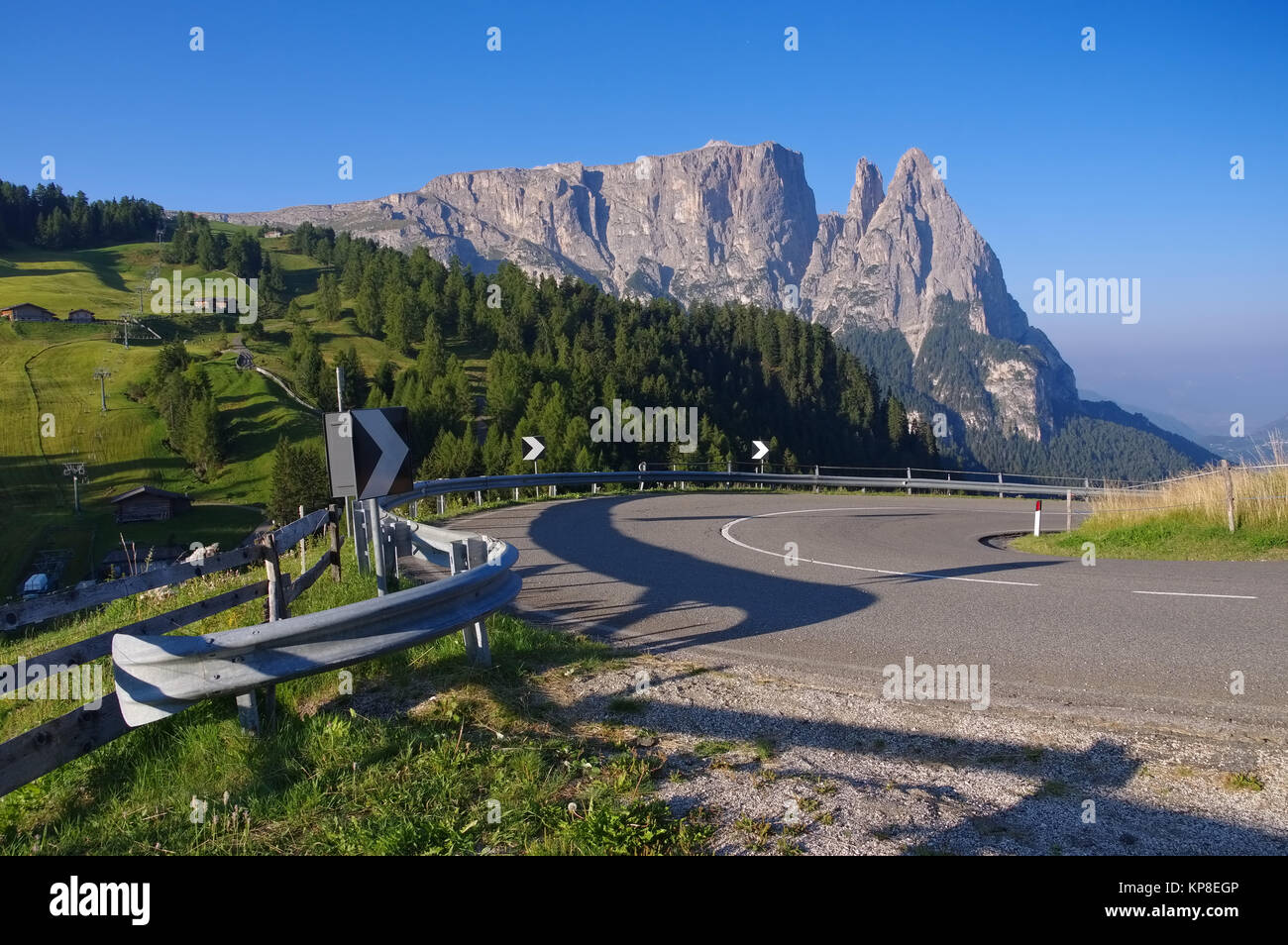 der Berg Schlern in Südtirol, italienische Dolomiten - mountain Schlern ...