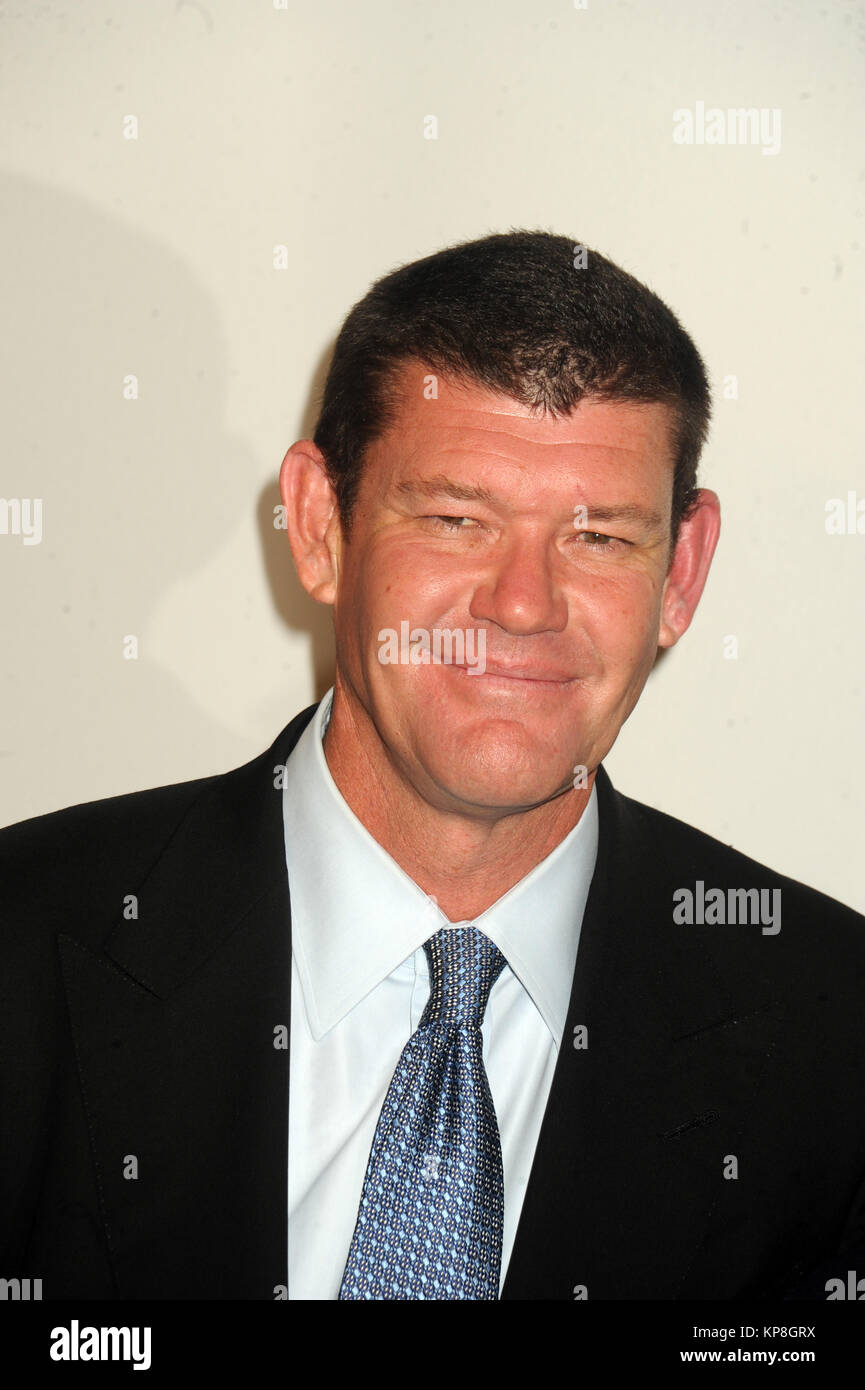 NEW YORK, NY - DECEMBER 13: James Packer attends the premiere of 'Joy ...