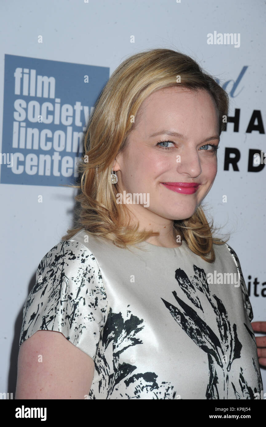 NEW YORK, NY - APRIL 27: Elisabeth Moss attends the 42nd Chaplin Award ...