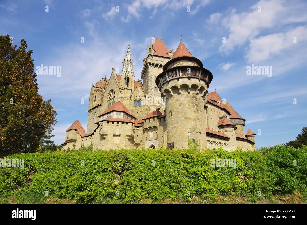Kreuzenstein Burg - Kreuzenstein castle 02 Stock Photo - Alamy