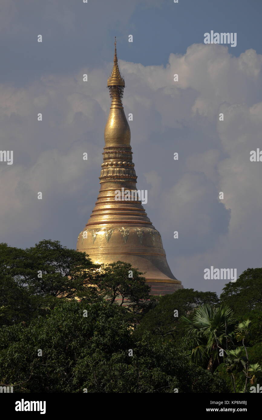 The Shwedagon Pagoda of Rangoon in Myanmar Stock Photo - Alamy