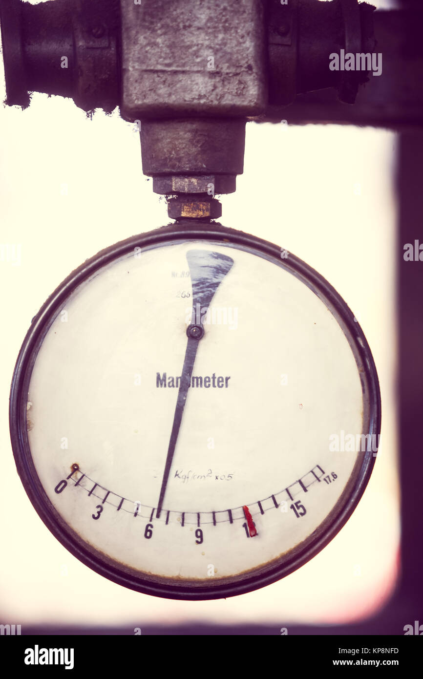 Old pressure gauge Stock Photo - Alamy
