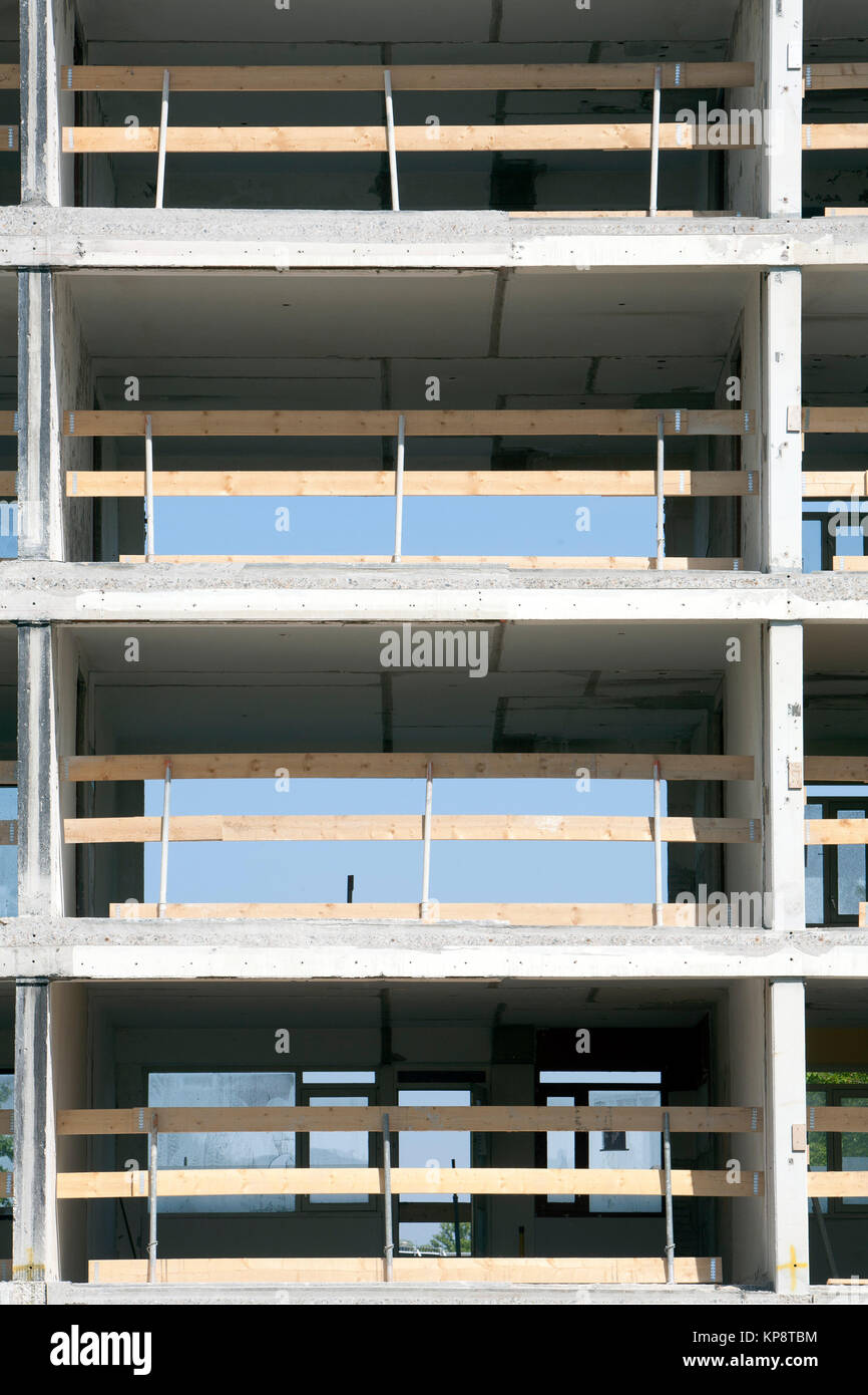 Concrete skeleton hi-res stock photography and images - Alamy