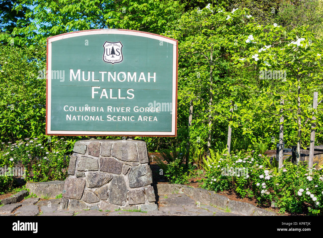 Multnomah Falls Sign Stock Photo - Alamy