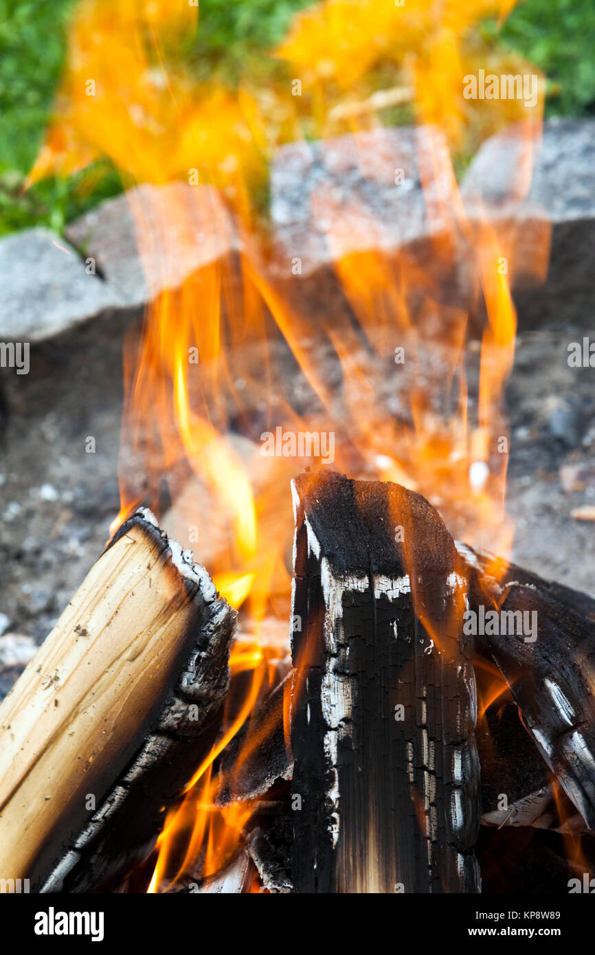 camp fire with wood Stock Photo - Alamy