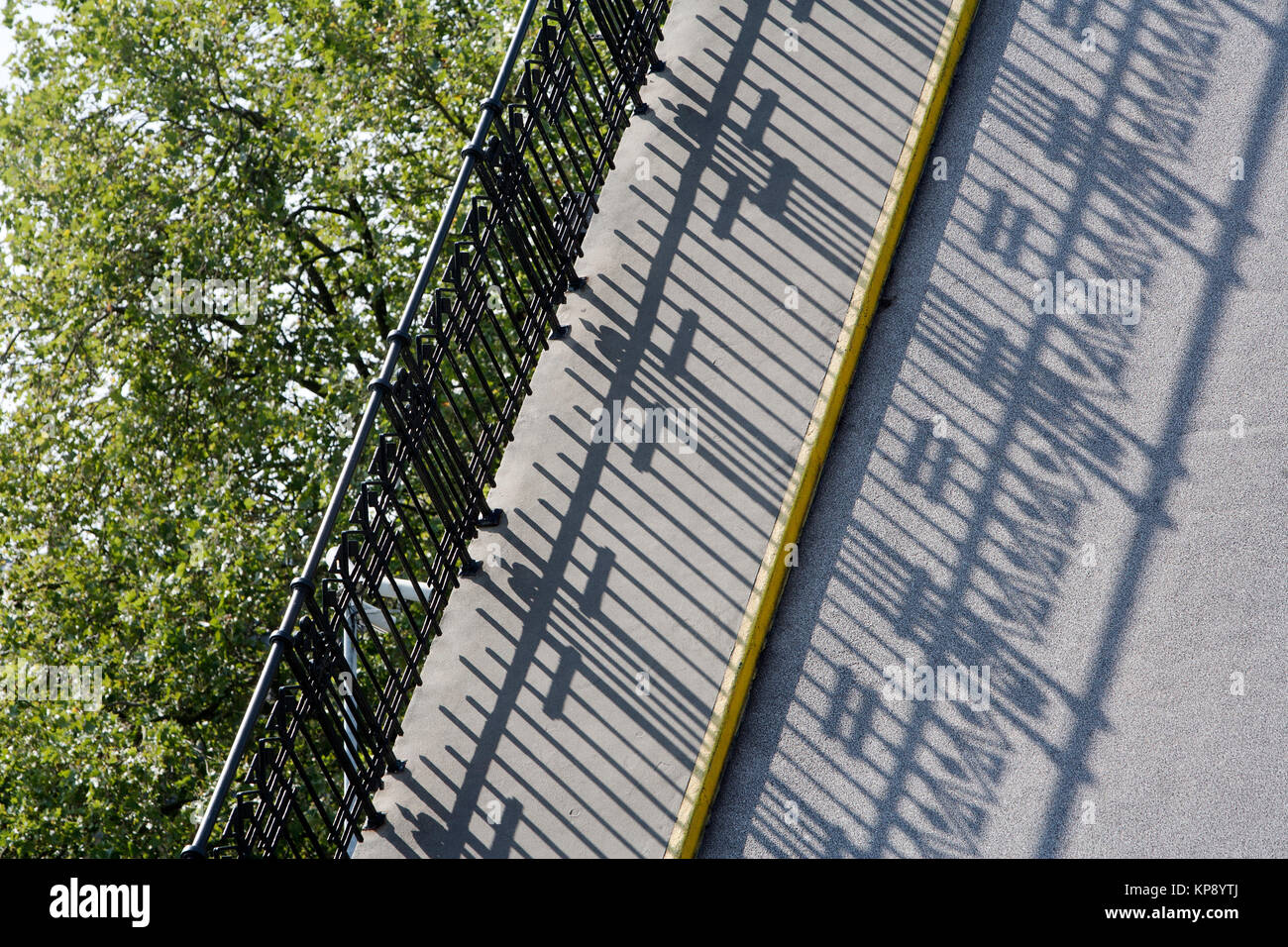 Close up of an open bridge Stock Photo - Alamy