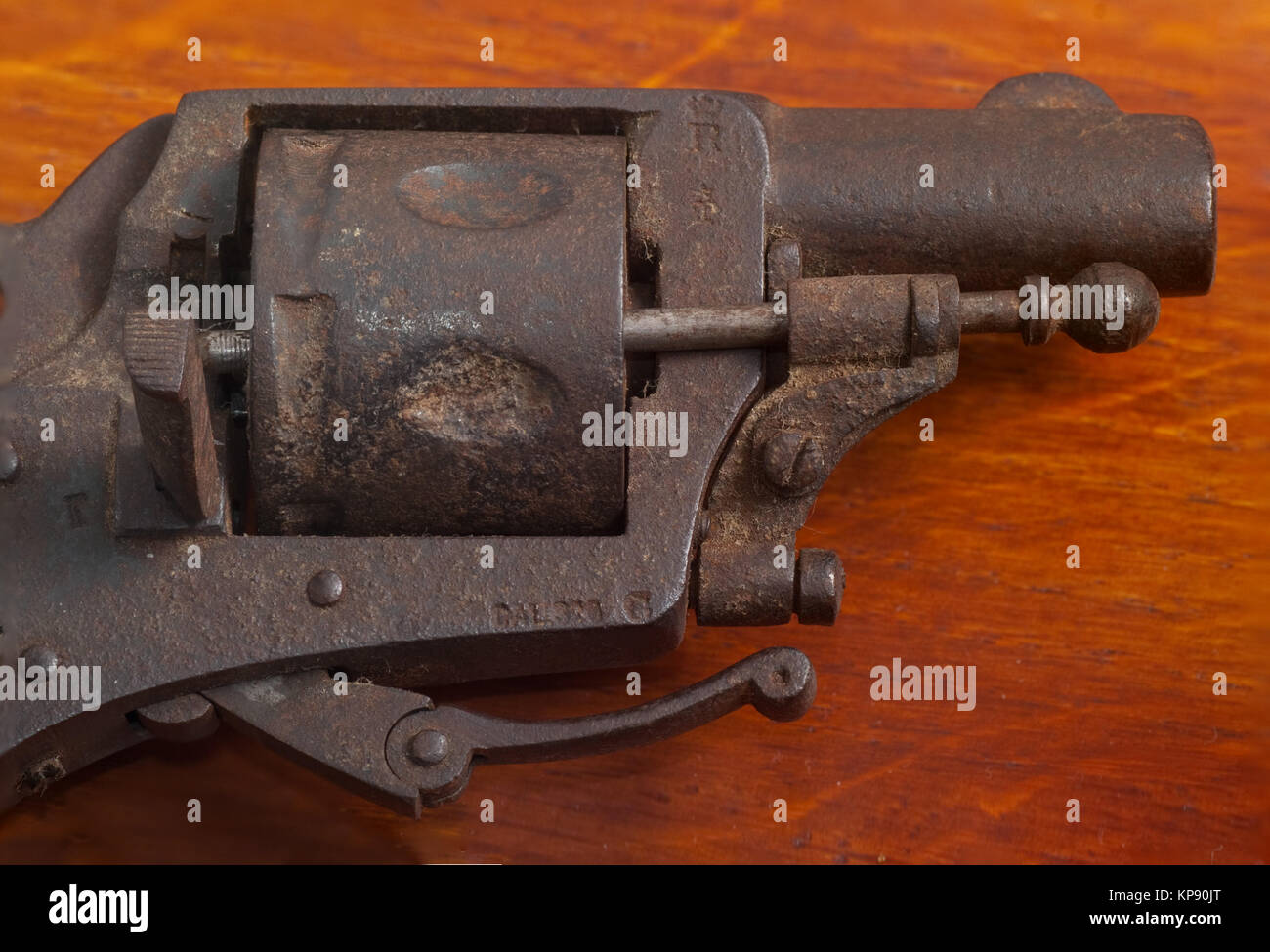 Vintage revolver hi-res stock photography and images - Alamy