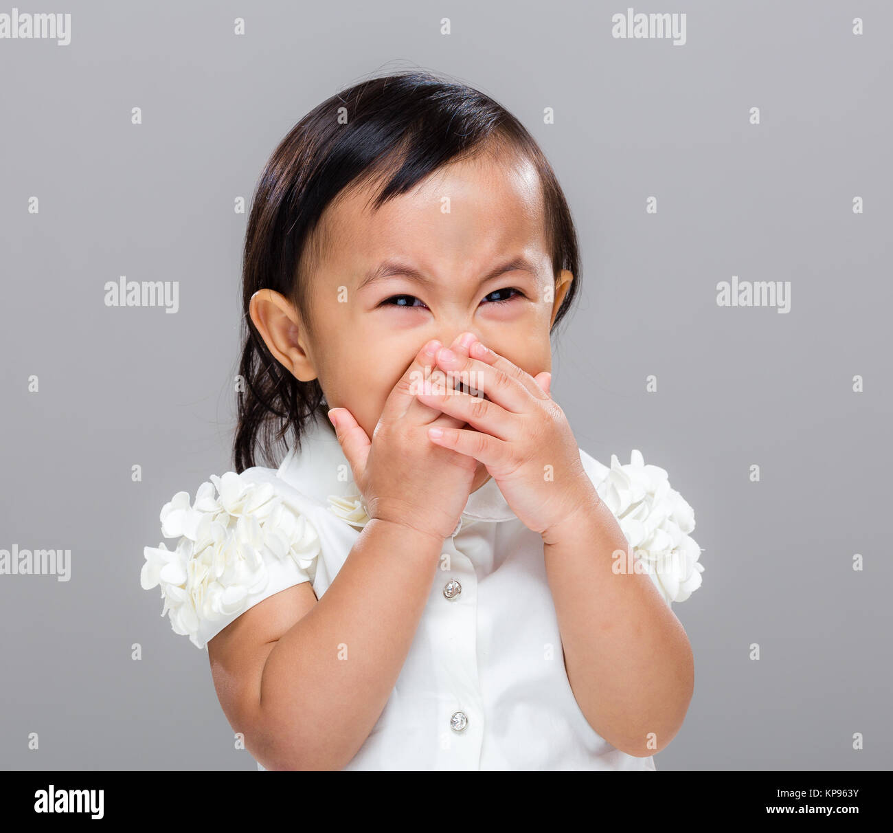 Gag cover mouth hi-res stock photography and images - Alamy