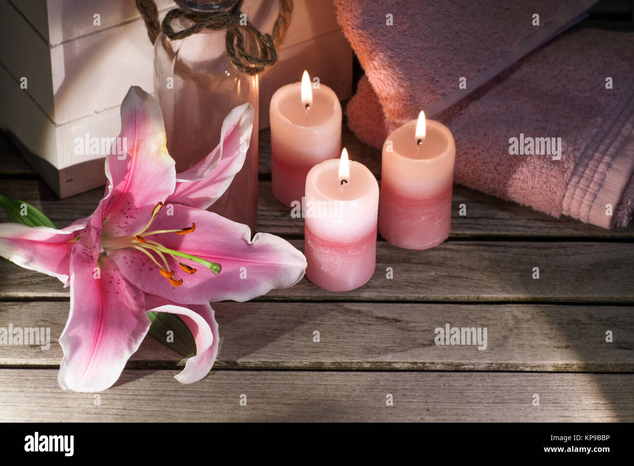 Spabehandlung hi-res stock photography and images - Alamy