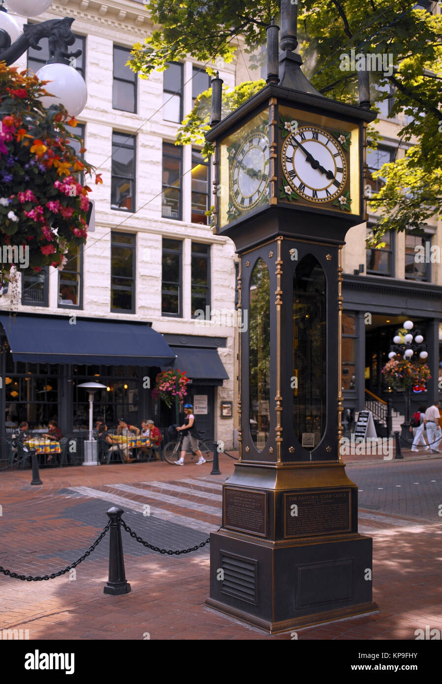 The Steam Clock in Vancouver in British Columbia, Canada. Built in 1977 ...