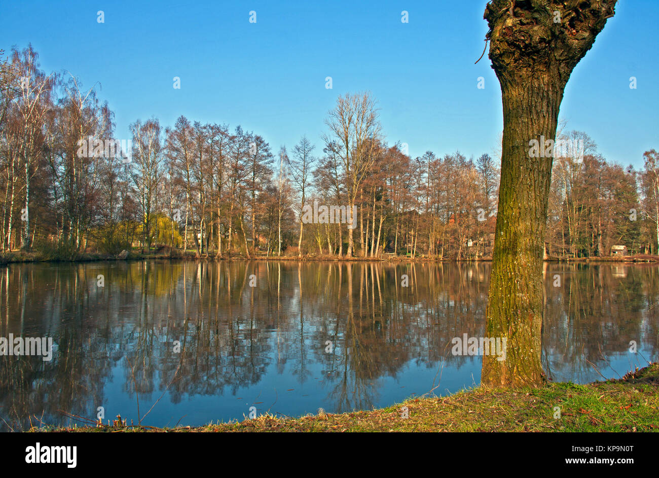 The mill pond hi-res stock photography and images - Alamy