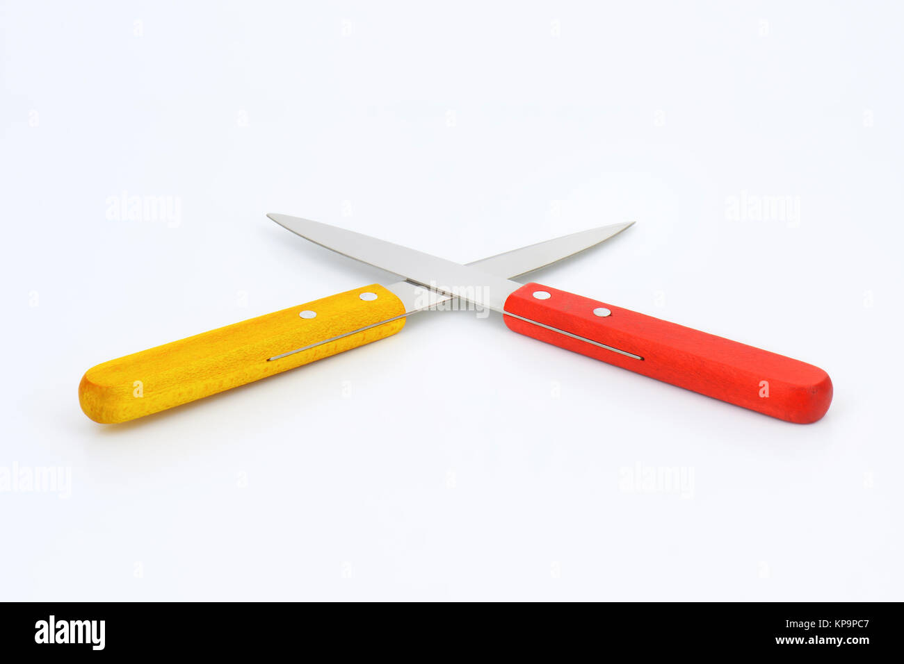 two kitchen knives Stock Photo - Alamy