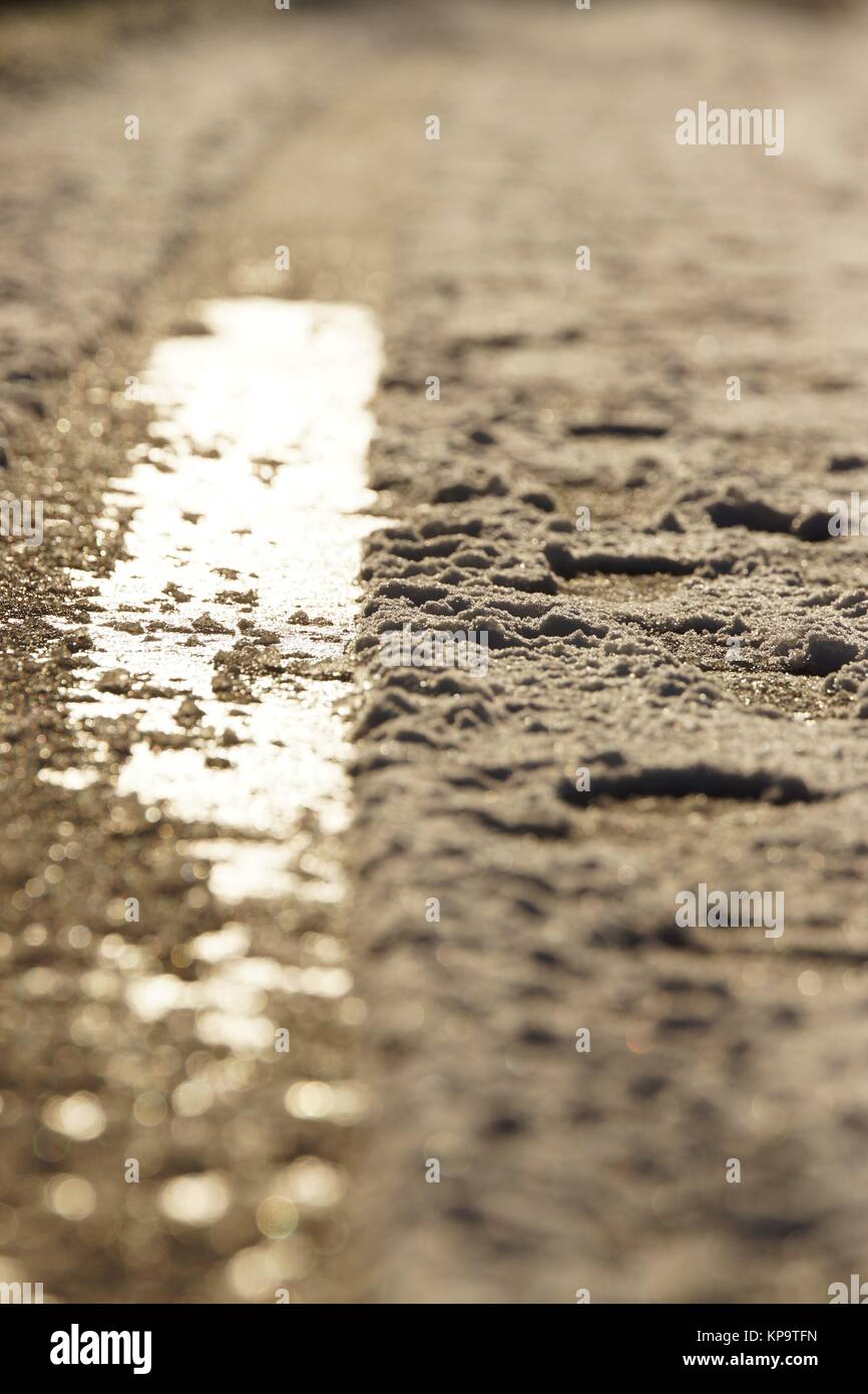 Road ice snow iced hi-res stock photography and images - Alamy