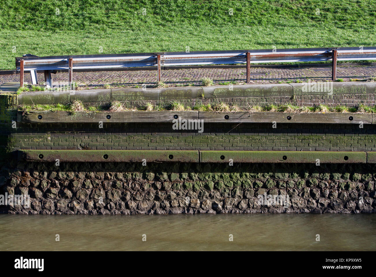 Stone guardrail hi-res stock photography and images - Alamy