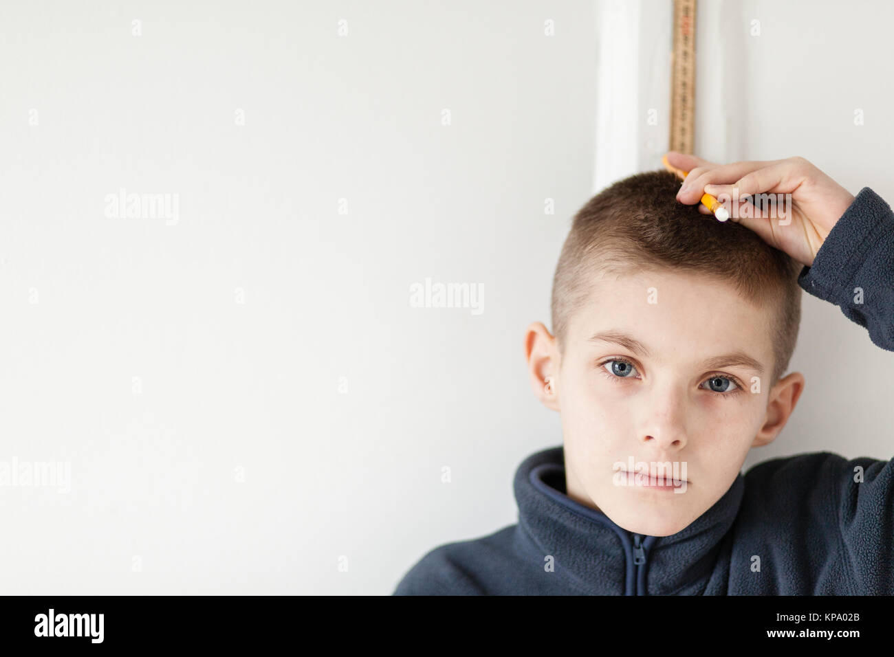 Checking height measures hi-res stock photography and images - Alamy