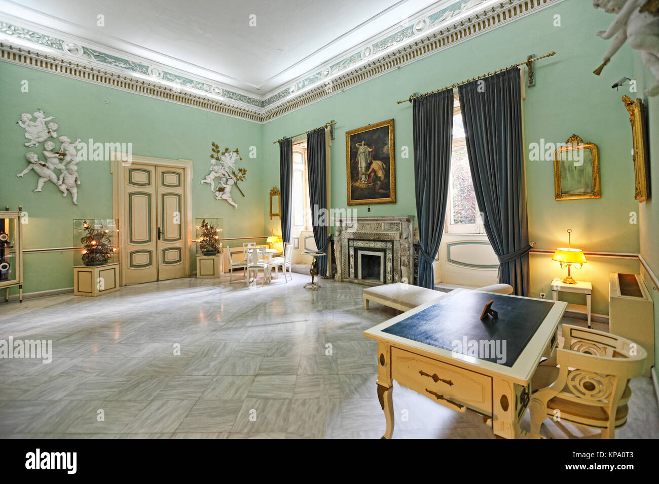 Greek palace interior hi-res stock photography and images - Alamy