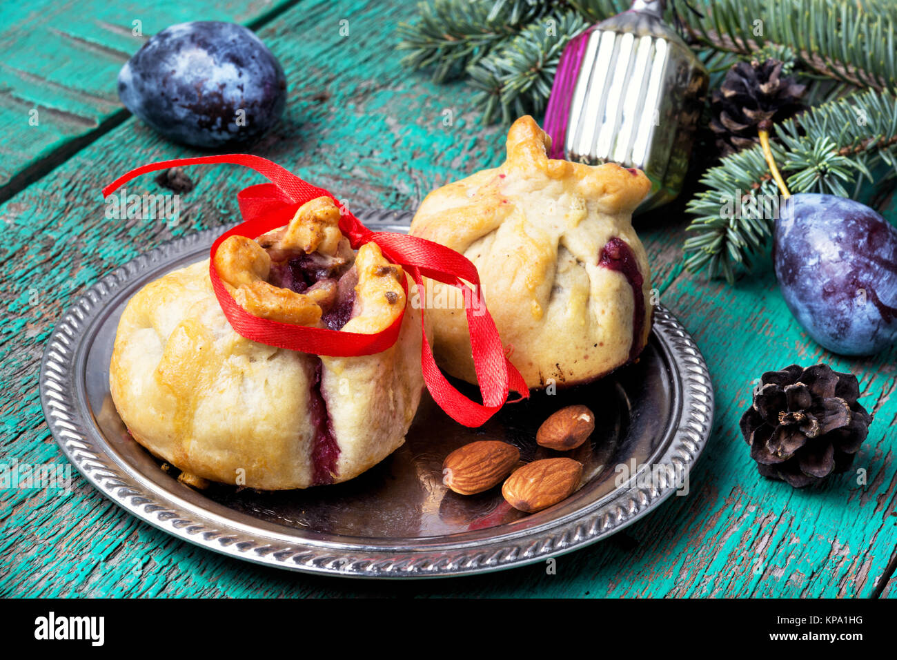 The sugar plum tree hi-res stock photography and images - Alamy