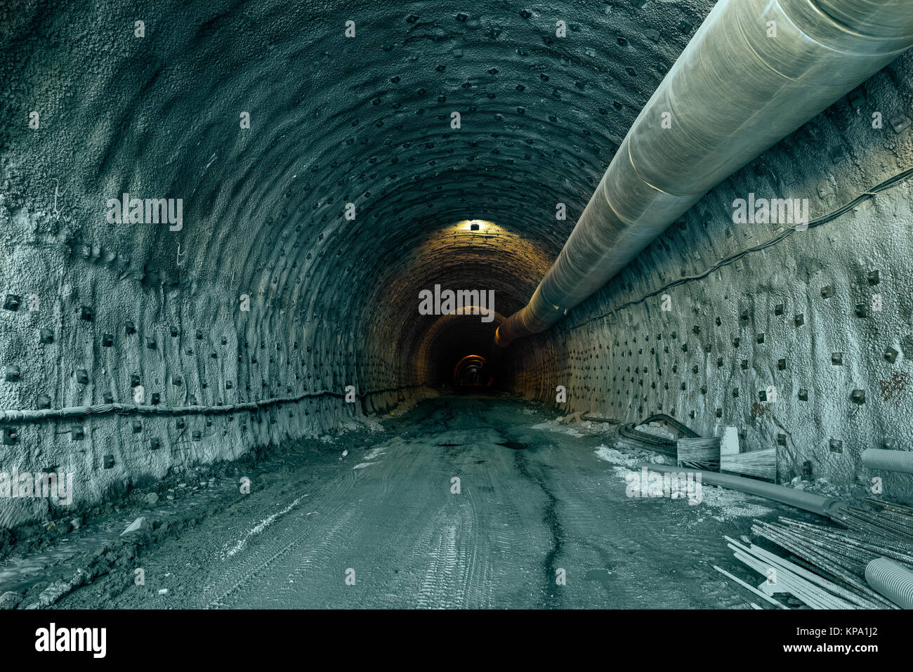 Road highway construction engineering hi-res stock photography and ...