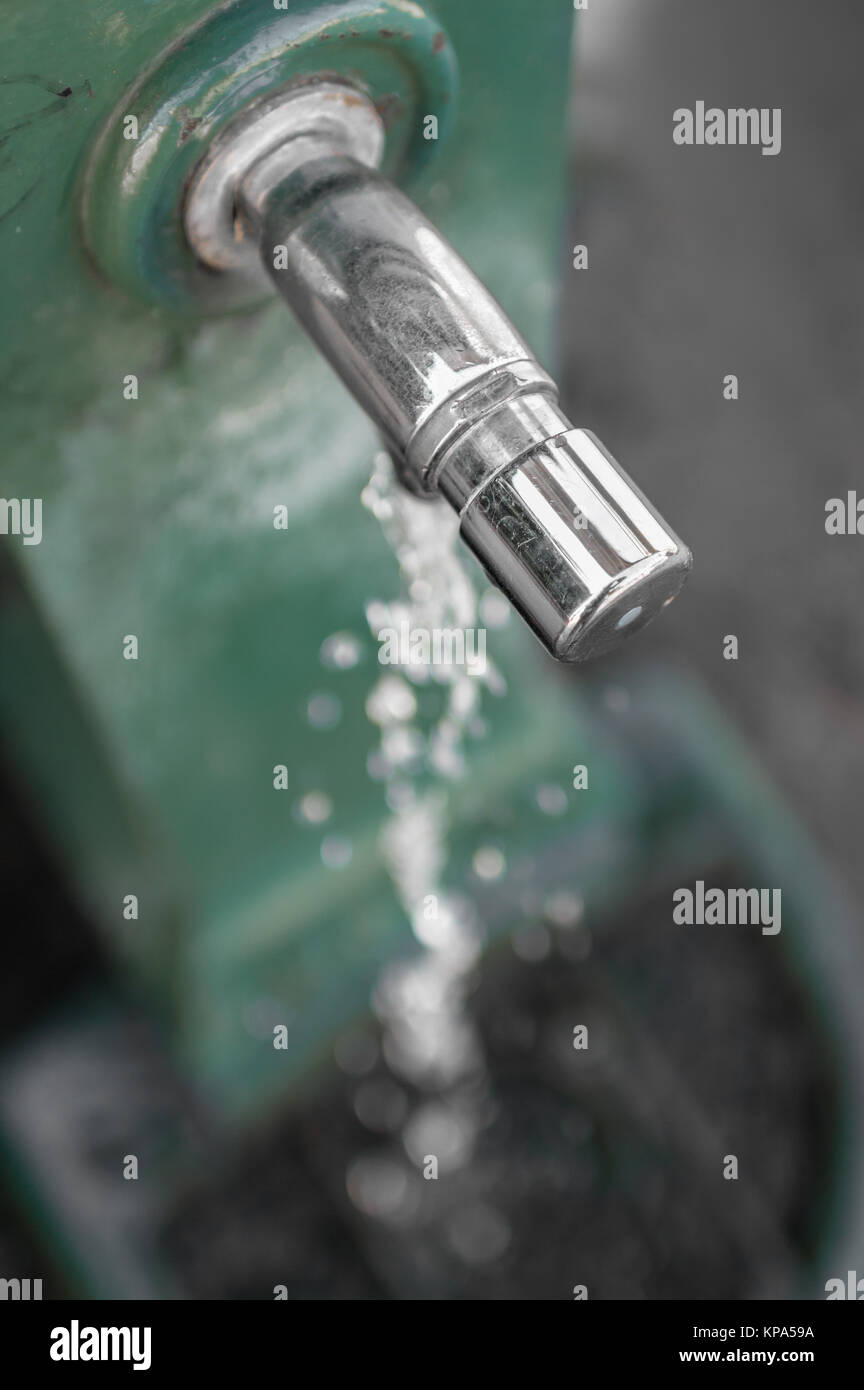 Public standpipe hi-res stock photography and images - Alamy