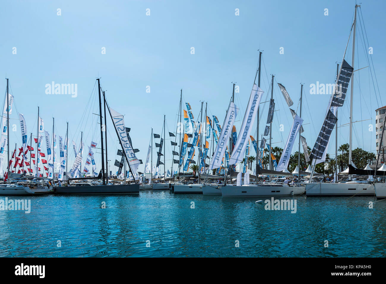 CANNES, FRANCE - SEPTEMBER 9th, 2015. Yachts anchored in Port Pierre ...