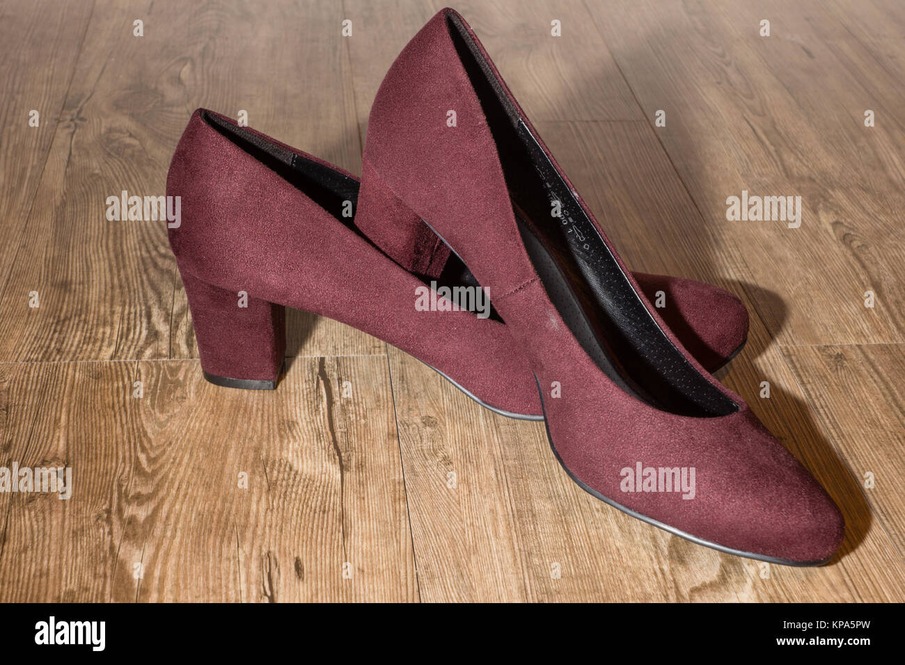 Dark red pumps hi-res stock photography and images - Alamy