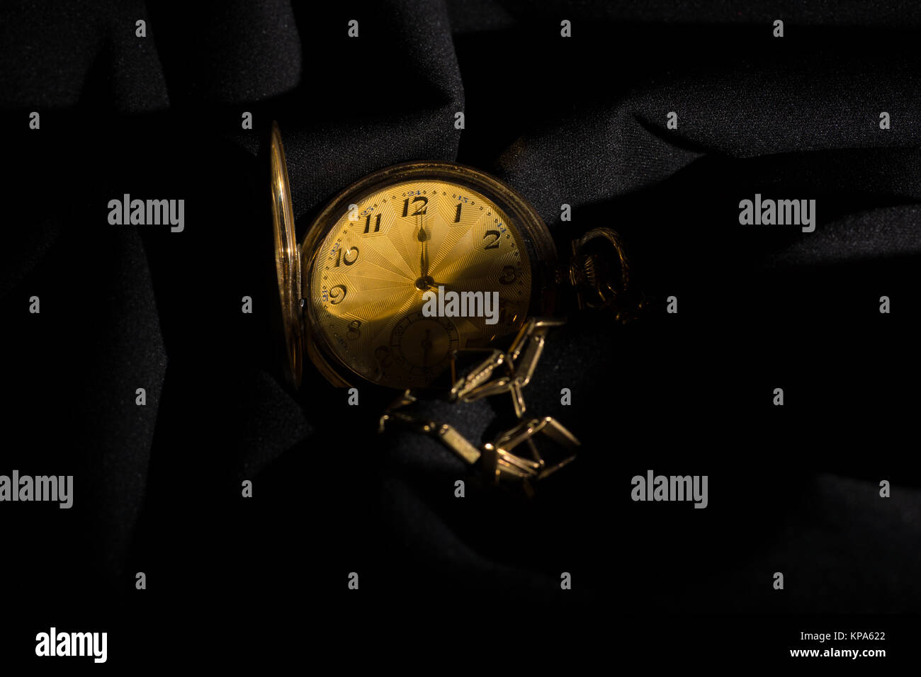Gold watch old adverts hi-res stock photography and images - Alamy