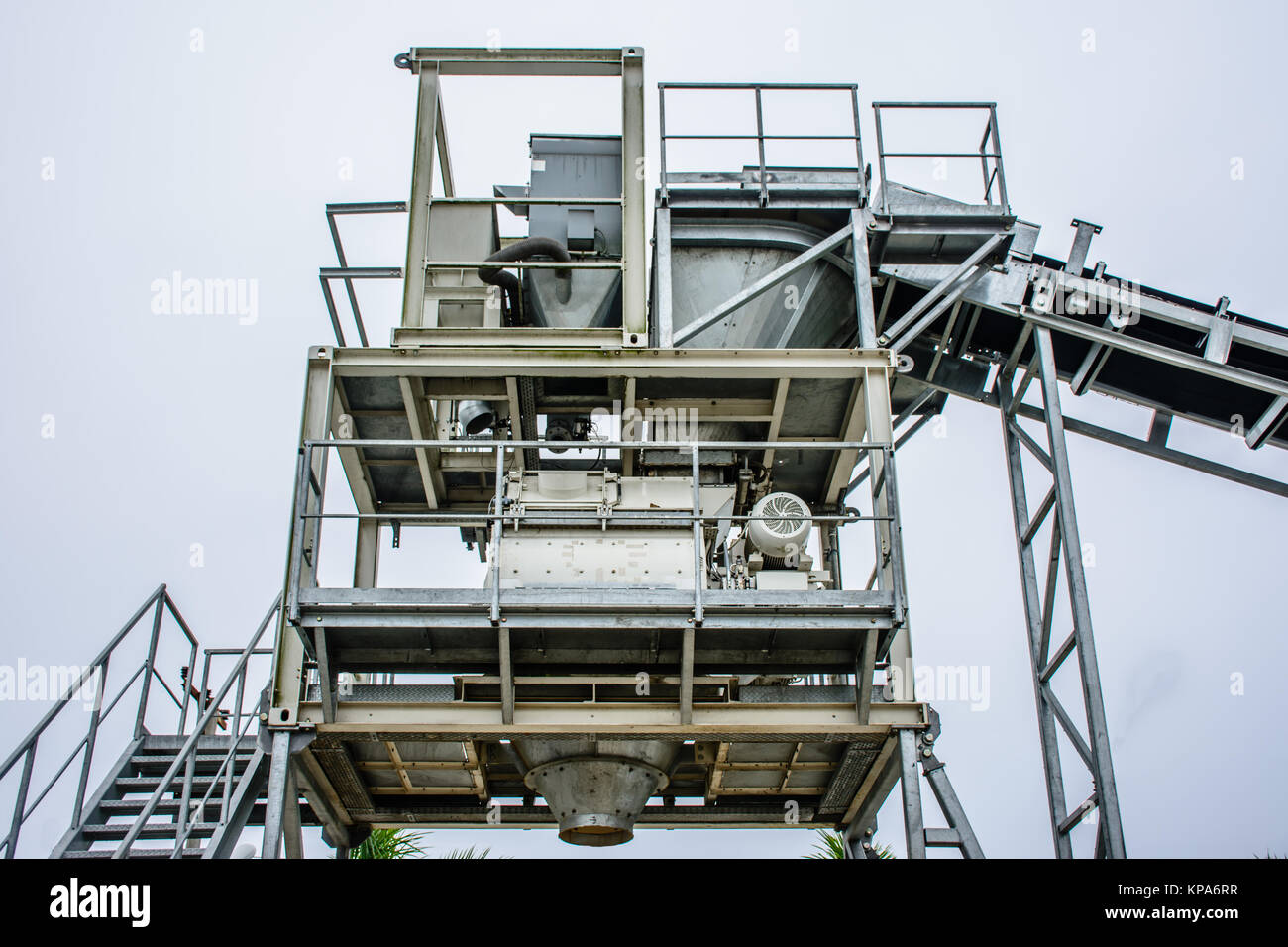 Processing plant construction hi-res stock photography and images - Alamy