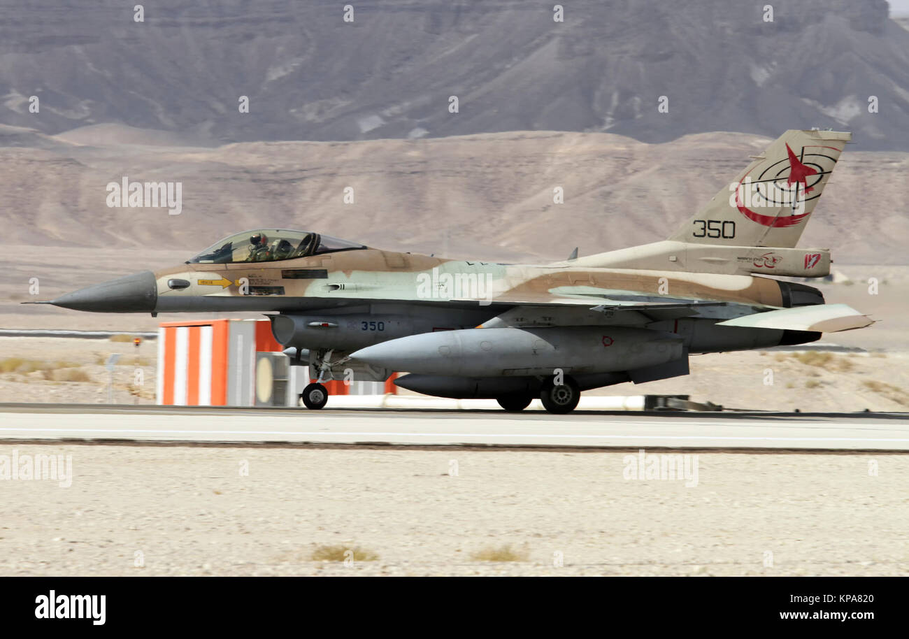 Israeli Air Force (IAF) General Dynamics F-16C at take off ...