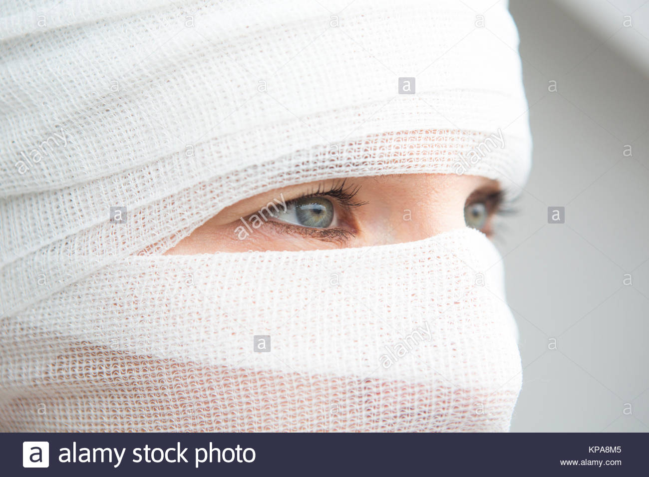 Bandages Face Stock Photos & Bandages Face Stock Images - Alamy